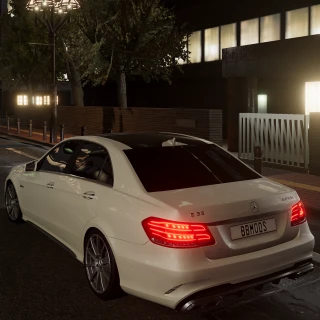 Mercedes-Benz W212 '9-'15 + AMG 2.0 - BeamNG.drive