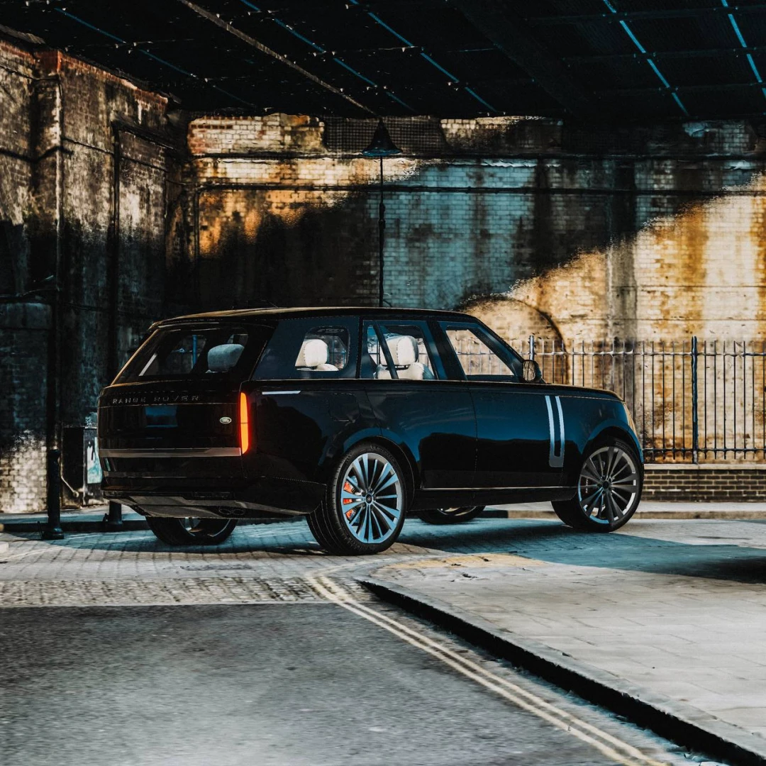 Range Rover Vogue 2023 V1.0 - BeamNG.drive